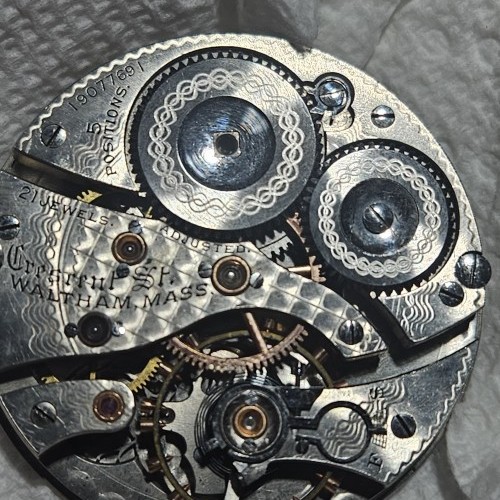 Waltham Pocket Watch: Serial Number 19088477 (Grade Crescent St.)
