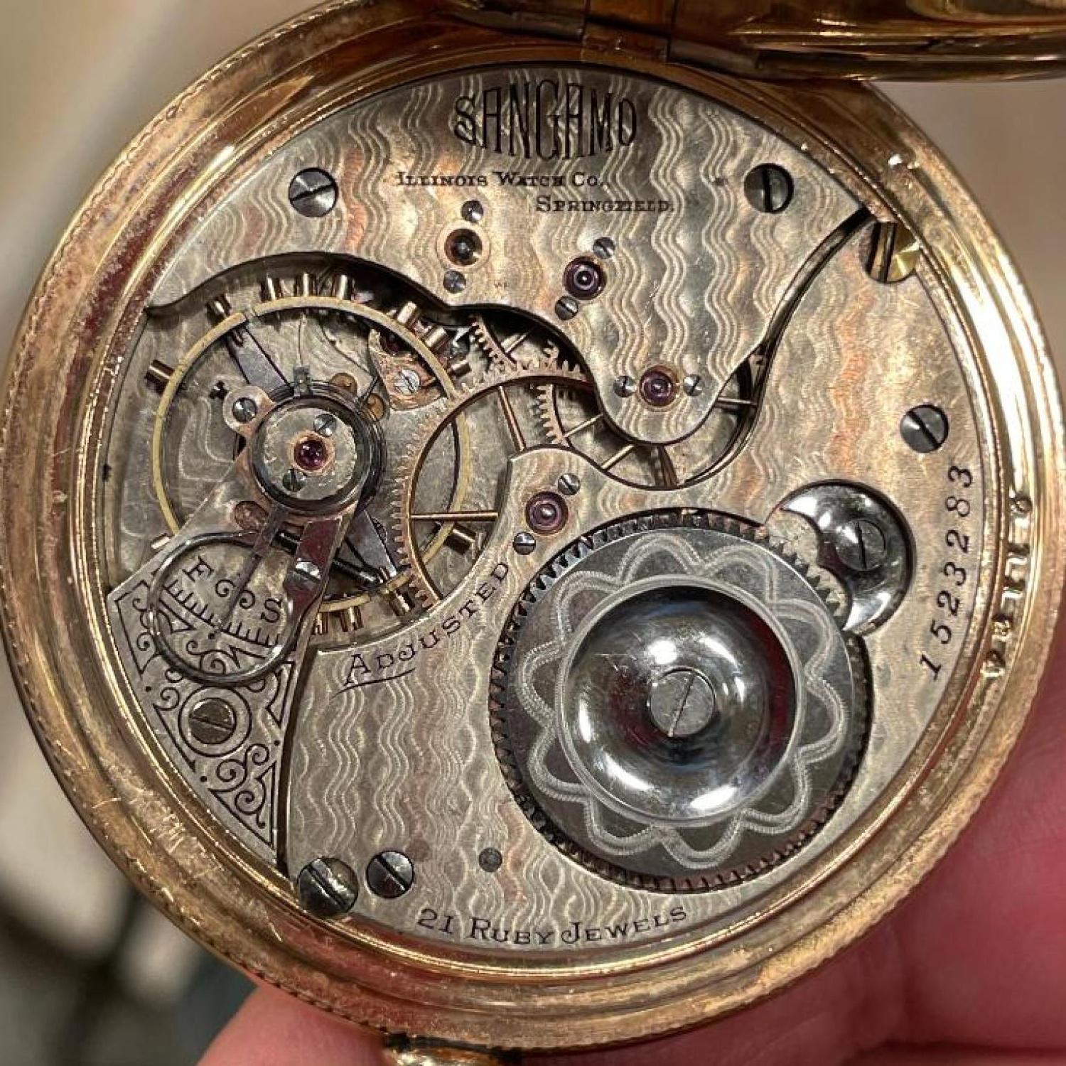 Illinois Grade Sangamo Watch #1523283 - 16s, 21j - Uploaded by CJEmpire3